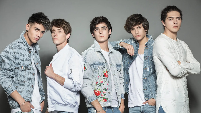 The name is CD9 are you intrested :: My favorite boy band